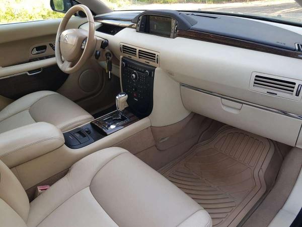 Citroen C6 2007 Šauļi vietnē Melns Citroen C6 2007 Šauļi, ar dzinēja tilpumu 2.72 L un nobraukumu 168 tūkst. km par 4200 €, foto 10 vietnē AUTOMOTO.COM.LV