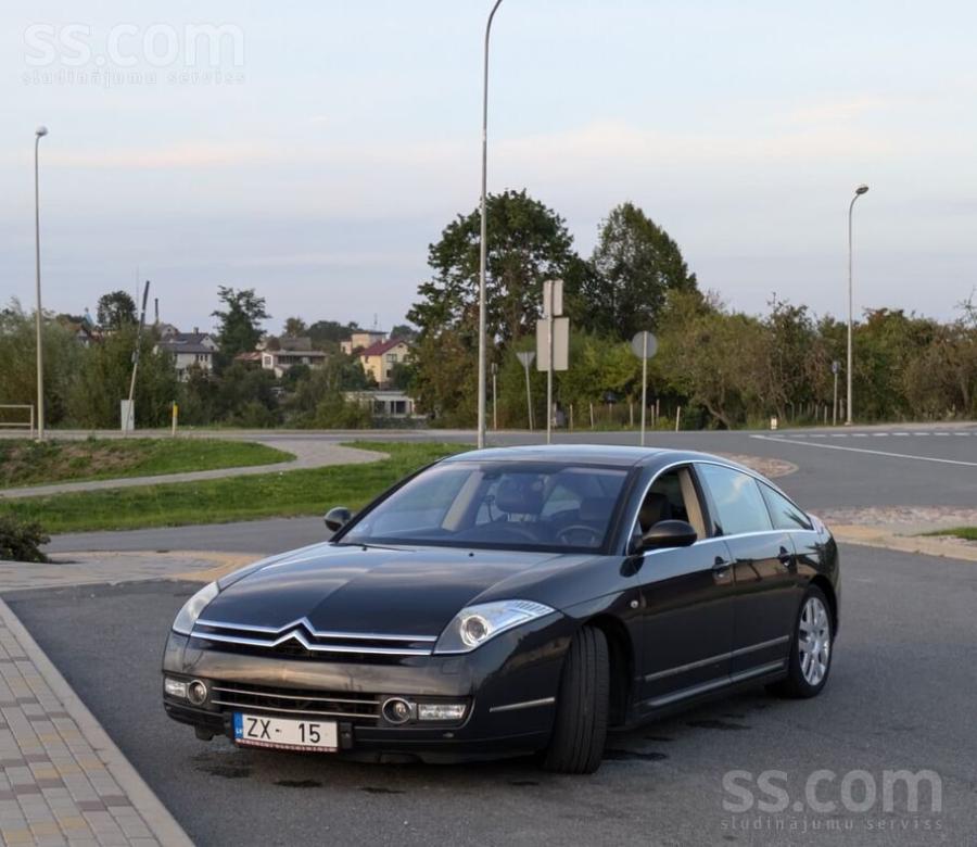 Melns Citroen C6 2007 Bauska, ar dzinēja tilpumu 2.70 L un nobraukumu 280 tūkst. km par 3700 €, foto 1 vietnē AUTOMOTO.COM.LV
