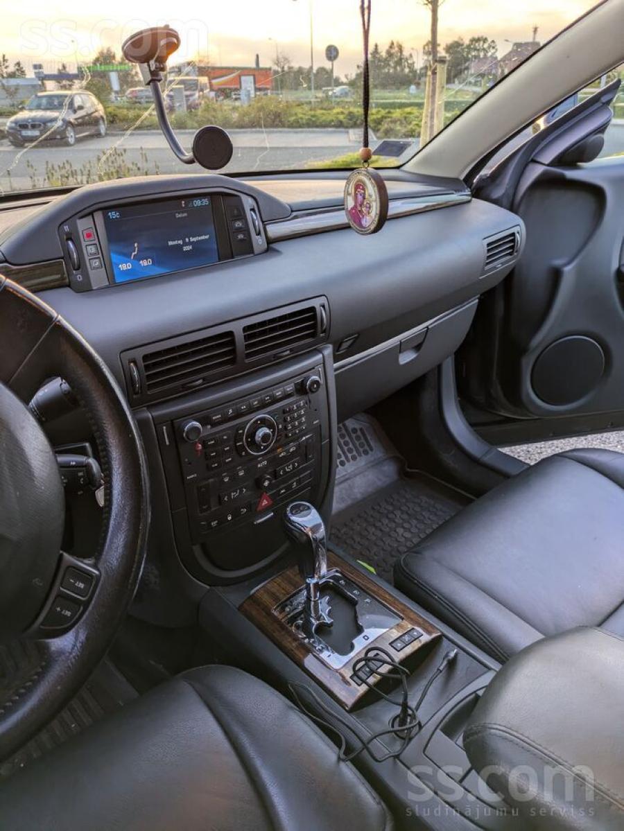 Melns Citroen C6 2007 Bauska, ar dzinēja tilpumu 2.70 L un nobraukumu 280 tūkst. km par 3700 €, foto 5 vietnē AUTOMOTO.COM.LV