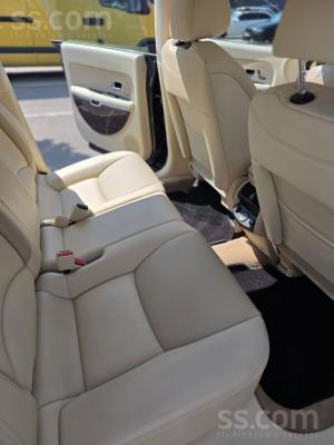 Black Citroen C6 2008 in Riga, with an engine capacity of 2.70 L and mileage of 132 thousand km for 6900 €, photo 9 on AUTOMOTO.COM.LV