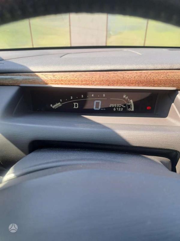 Melns Citroen C6 2010 Viļņa, ar dzinēja tilpumu 2.18 L un nobraukumu 255 tūkst. km par 5000 €, foto 1 vietnē AUTOMOTO.COM.LV