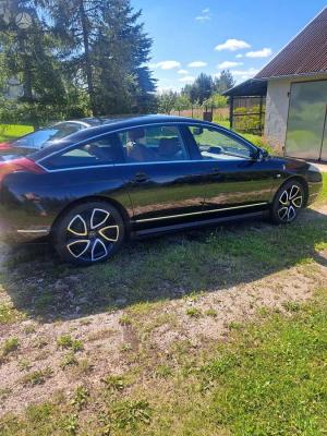 Melns Citroen C6 2010 Viļņa, ar dzinēja tilpumu 2.18 L un nobraukumu 255 tūkst. km par 5000 €, foto 9 vietnē AUTOMOTO.COM.LV