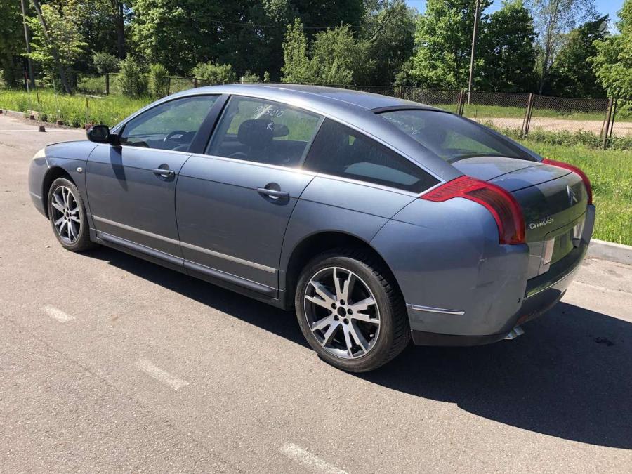 Blue Citroen C6 2006 in Silute, with an engine capacity of 2.95 L and mileage of 315 thousand km for 1800 €, photo 4 on AUTOMOTO.COM.LV
