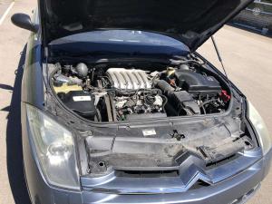 Blue Citroen C6 2006 in Silute, with an engine capacity of 2.95 L and mileage of 315 thousand km for 1800 €, photo 9 on AUTOMOTO.COM.LV