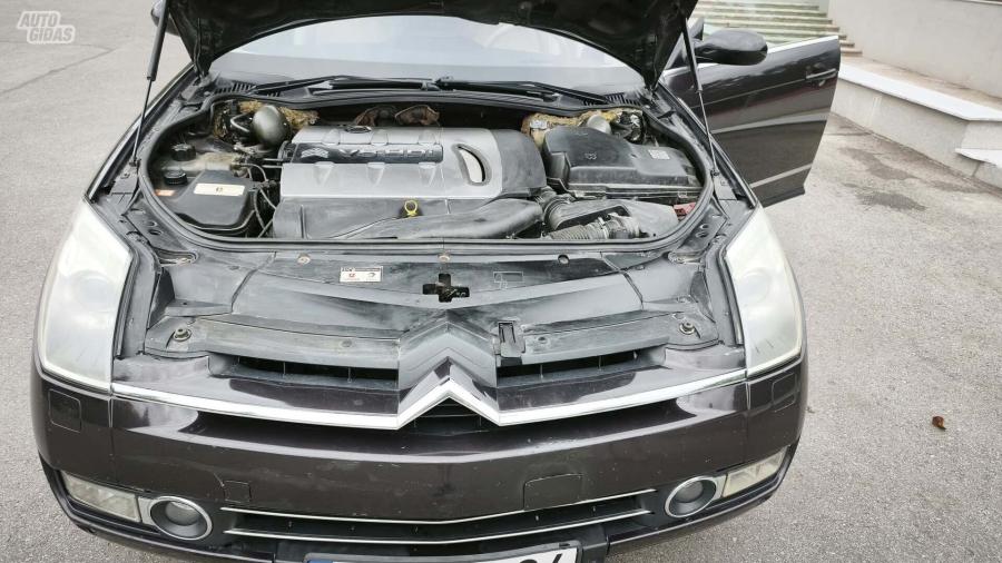 Brūns Citroen C6 2006 Viļņa, ar dzinēja tilpumu 2.70 L un nobraukumu 300 tūkst. km par 1650 €, foto 16 vietnē AUTOMOTO.COM.LV