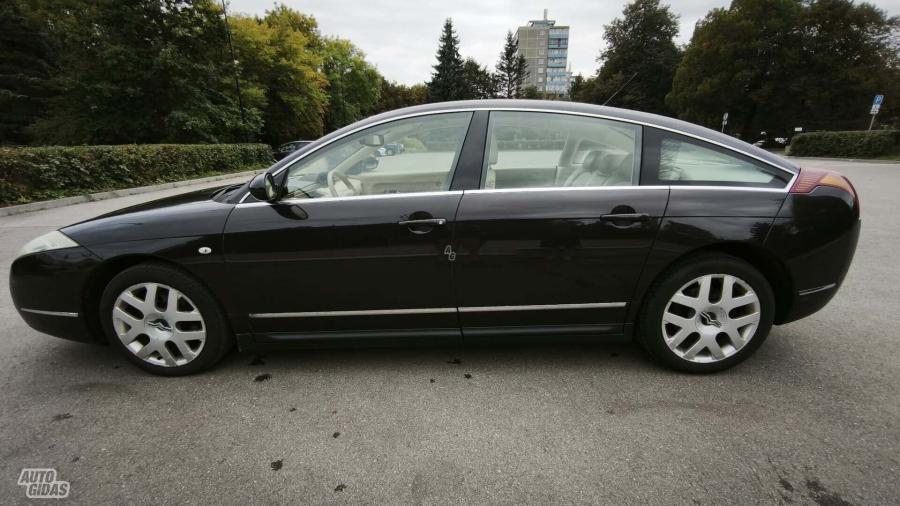 Brūns Citroen C6 2006 Viļņa, ar dzinēja tilpumu 2.70 L un nobraukumu 300 tūkst. km par 1650 €, foto 18 vietnē AUTOMOTO.COM.LV