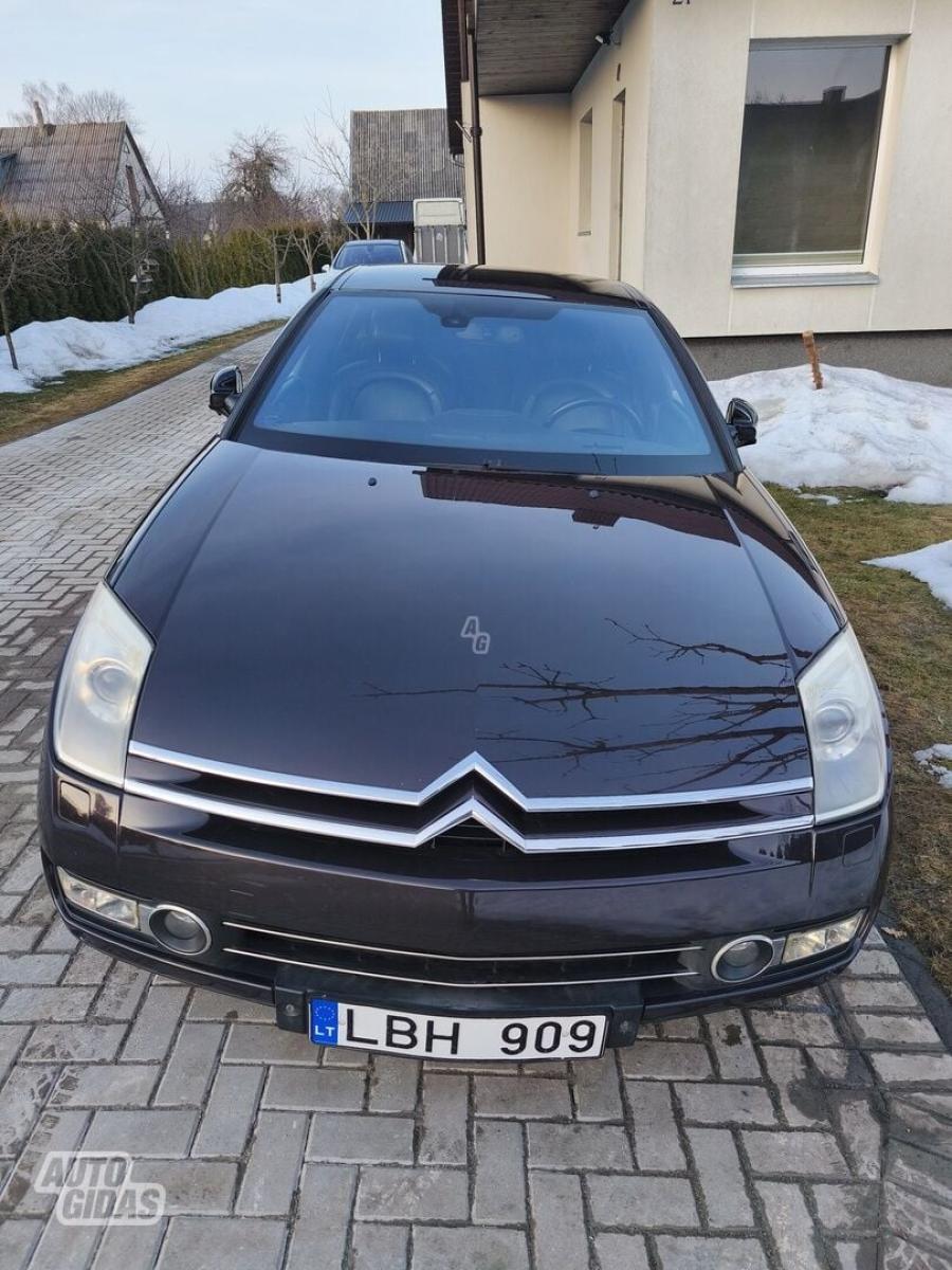 Brown Citroen C6 2008 in Anyksciai, with an engine capacity of 2.20 L and mileage of 253 thousand km for 3600 €, photo 5 on AUTOMOTO.COM.LV