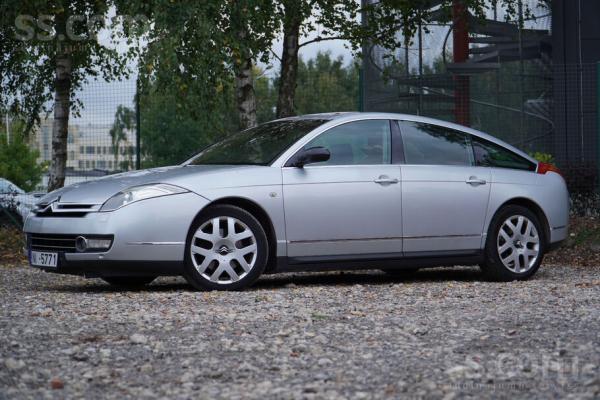 Ситроен С6 2007 в Рига на AUTOMOTO.COM.LV Серый Ситроен С6 2007 в Рига, объемом двигателя 2.70 л и пробегом 252 тыс. км за 2990 €, фото 4 на AUTOMOTO.COM.LV
