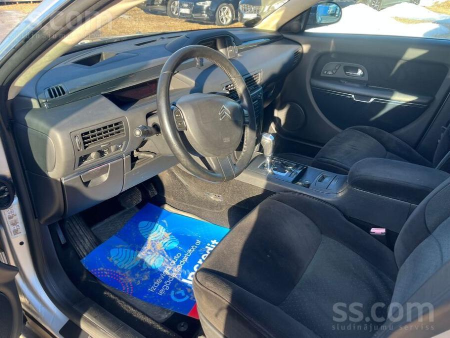 Citroen C6 2007 Kuldīga, ar dzinēja tilpumu 2.70 L un nobraukumu 288 tūkst. km par 3790 €, foto 10 vietnē AUTOMOTO.COM.LV
