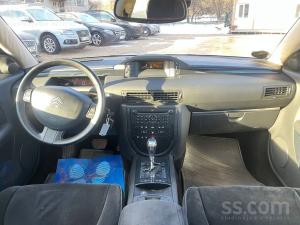 Citroen C6 2007 Kuldīga, ar dzinēja tilpumu 2.70 L un nobraukumu 288 tūkst. km par 3790 €, foto 14 vietnē AUTOMOTO.COM.LV