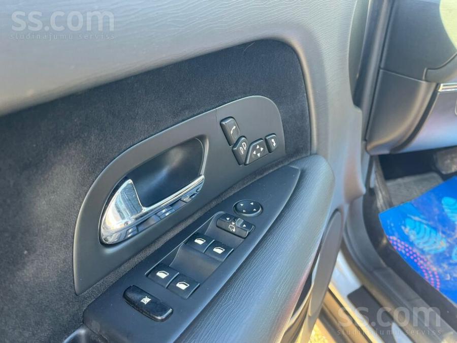 Citroen C6 2007 Kuldīga, ar dzinēja tilpumu 2.70 L un nobraukumu 288 tūkst. km par 3790 €, foto 21 vietnē AUTOMOTO.COM.LV