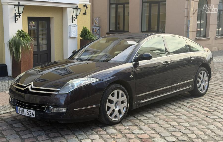 Citroen C6 2008 in Vilnius, with an engine capacity of 2.70 L and mileage of 300 thousand km for 1500 €, photo 3 on AUTOMOTO.COM.LV