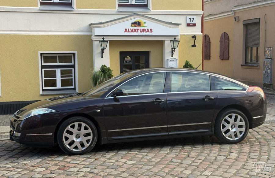Citroen C6 2008 in Vilnius, with an engine capacity of 2.70 L and mileage of 300 thousand km for 1500 €, photo 4 on AUTOMOTO.COM.LV