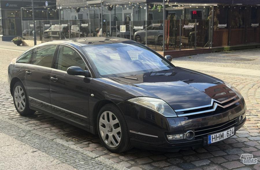 Citroen C6 2008 in Vilnius, with an engine capacity of 2.70 L and mileage of 300 thousand km for 1500 €, photo 7 on AUTOMOTO.COM.LV