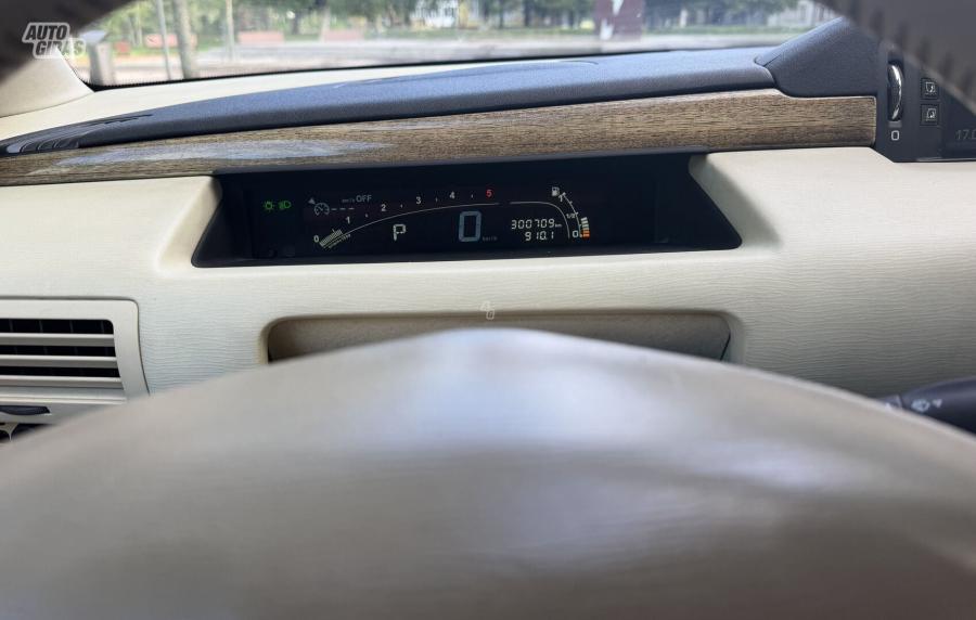 Citroen C6 2008 in Vilnius, with an engine capacity of 2.70 L and mileage of 300 thousand km for 1500 €, photo 16 on AUTOMOTO.COM.LV