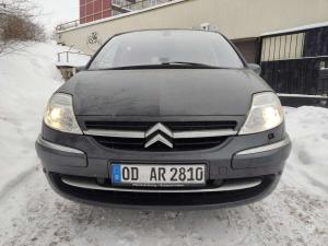 Black Citroen C8 2008 in Vilnius, with an engine capacity of 2.18 L and mileage of 294 thousand km for 2400 €, photo 3 on AUTOMOTO.COM.LV