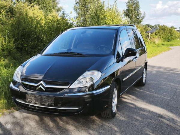 Melns Citroen C8 2009 Kauņa, ar dzinēja tilpumu 2.00 L un nobraukumu 256 tūkst. km par 2650 €, foto 2 vietnē AUTOMOTO.COM.LV