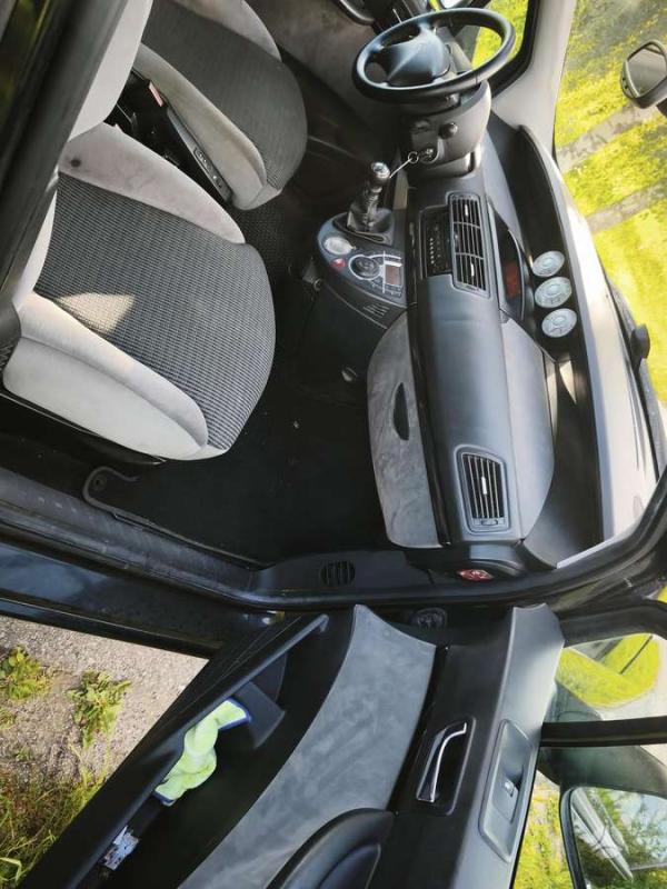 Melns Citroen C8 2009 Kauņa, ar dzinēja tilpumu 2.00 L un nobraukumu 256 tūkst. km par 2650 €, foto 9 vietnē AUTOMOTO.COM.LV