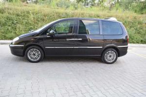 Melns Citroen C8 2012 Viļņa, ar dzinēja tilpumu 2.00 L un nobraukumu 264 tūkst. km par 4150 €, foto 5 vietnē AUTOMOTO.COM.LV