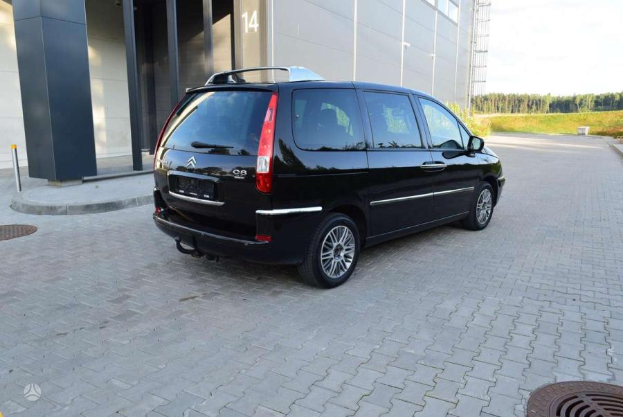Melns Citroen C8 2012 Viļņa, ar dzinēja tilpumu 2.00 L un nobraukumu 264 tūkst. km par 4150 €, foto 8 vietnē AUTOMOTO.COM.LV