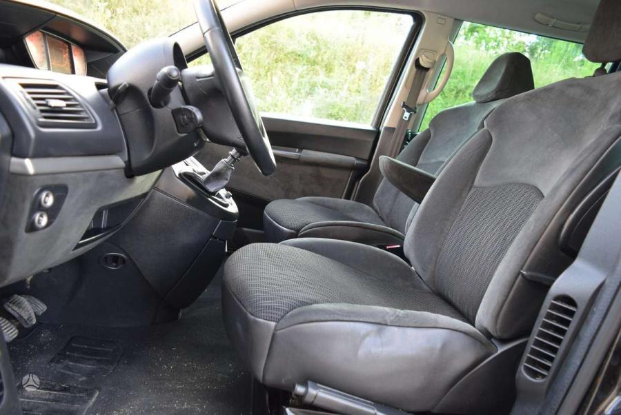 Melns Citroen C8 2012 Viļņa, ar dzinēja tilpumu 2.00 L un nobraukumu 264 tūkst. km par 4150 €, foto 10 vietnē AUTOMOTO.COM.LV