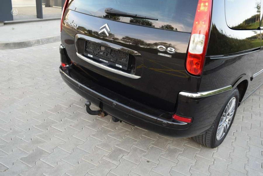 Melns Citroen C8 2012 Viļņa, ar dzinēja tilpumu 2.00 L un nobraukumu 264 tūkst. km par 4150 €, foto 27 vietnē AUTOMOTO.COM.LV