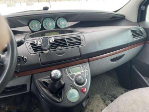 Zils Citroen C8 2005 Ukmergė, ar dzinēja tilpumu 2.18 L un nobraukumu 318 tūkst. km par 800 €, foto 7 vietnē AUTOMOTO.COM.LV