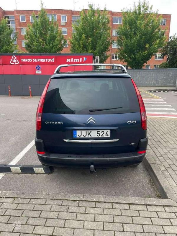 Zils Citroen C8 2005 Ukmergė, ar dzinēja tilpumu 2.18 L un nobraukumu 320 tūkst. km par 2000 €, foto 2 vietnē AUTOMOTO.COM.LV