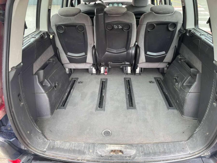 Zils Citroen C8 2005 Ukmergė, ar dzinēja tilpumu 2.18 L un nobraukumu 320 tūkst. km par 2000 €, foto 9 vietnē AUTOMOTO.COM.LV