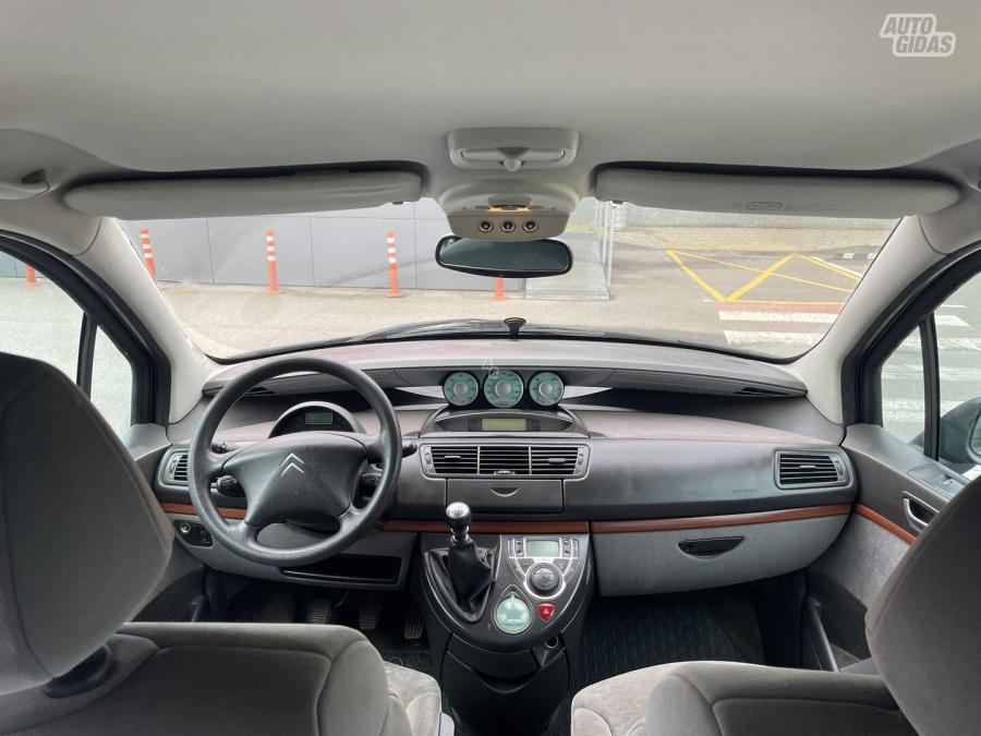 Zils Citroen C8 2005 Ukmergė, ar dzinēja tilpumu 2.20 L un nobraukumu 320 tūkst. km par 2000 €, foto 6 vietnē AUTOMOTO.COM.LV