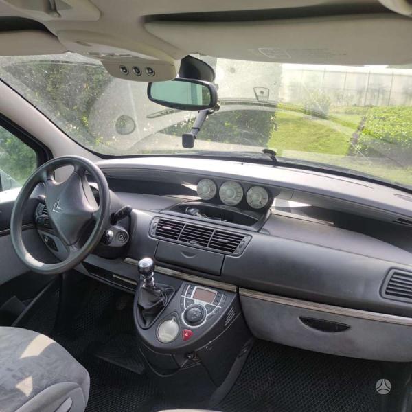 Zils Citroen C8 2007 Marijampole, ar dzinēja tilpumu 2.00 L un nobraukumu 330 tūkst. km par 1700 €, foto 1 vietnē AUTOMOTO.COM.LV