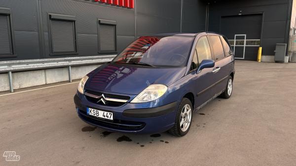 Синий Ситроен С8 2008 в Кретинга, объемом двигателя 2.00 л и пробегом 212 тыс. км за 700 €, фото 1 на AUTOMOTO.COM.LV