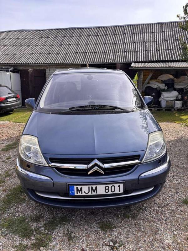 Blue Citroen C8 2009 in Alytus, with an engine capacity of 2.00 L and mileage of 338 thousand km for 2550 €, photo 3 on AUTOMOTO.COM.LV