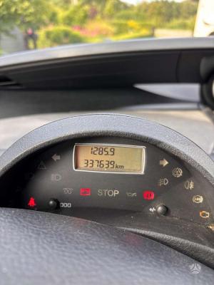 Zils Citroen C8 2009 Alīta, ar dzinēja tilpumu 2.00 L un nobraukumu 338 tūkst. km par 2550 €, foto 8 vietnē AUTOMOTO.COM.LV
