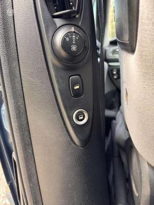 Zils Citroen C8 2009 Alīta, ar dzinēja tilpumu 2.00 L un nobraukumu 338 tūkst. km par 2550 €, foto 11 vietnē AUTOMOTO.COM.LV