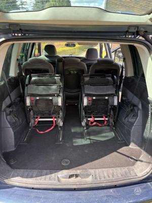 Zils Citroen C8 2009 Alīta, ar dzinēja tilpumu 2.00 L un nobraukumu 338 tūkst. km par 2550 €, foto 14 vietnē AUTOMOTO.COM.LV