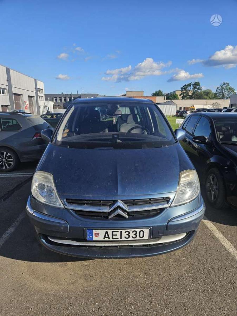 Zils Citroen C8 2010 Jonava, ar dzinēja tilpumu 2.00 L un nobraukumu 260 tūkst. km par 1300 €, foto 3 vietnē AUTOMOTO.COM.LV