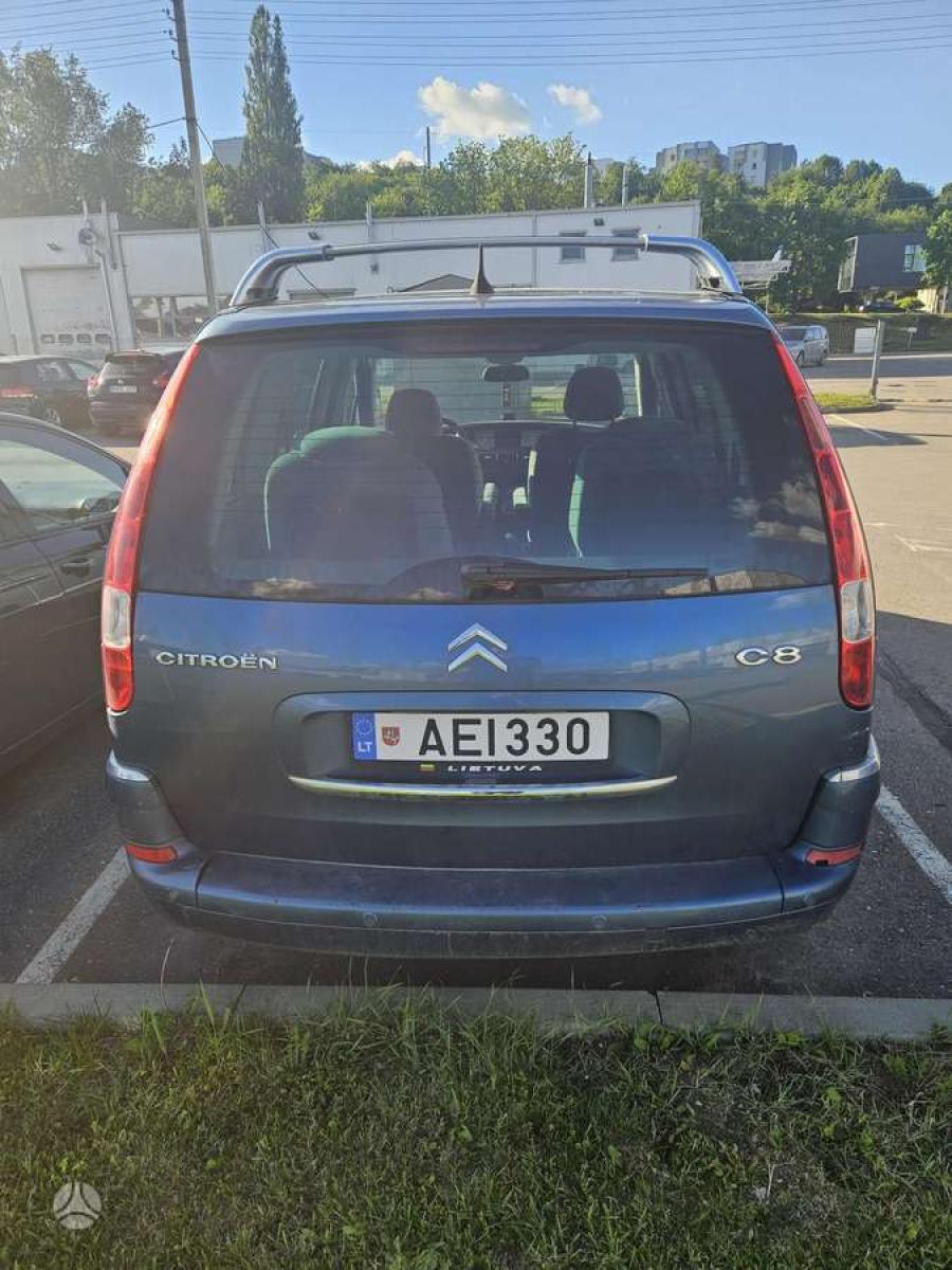 Zils Citroen C8 2010 Jonava, ar dzinēja tilpumu 2.00 L un nobraukumu 260 tūkst. km par 1300 €, foto 5 vietnē AUTOMOTO.COM.LV