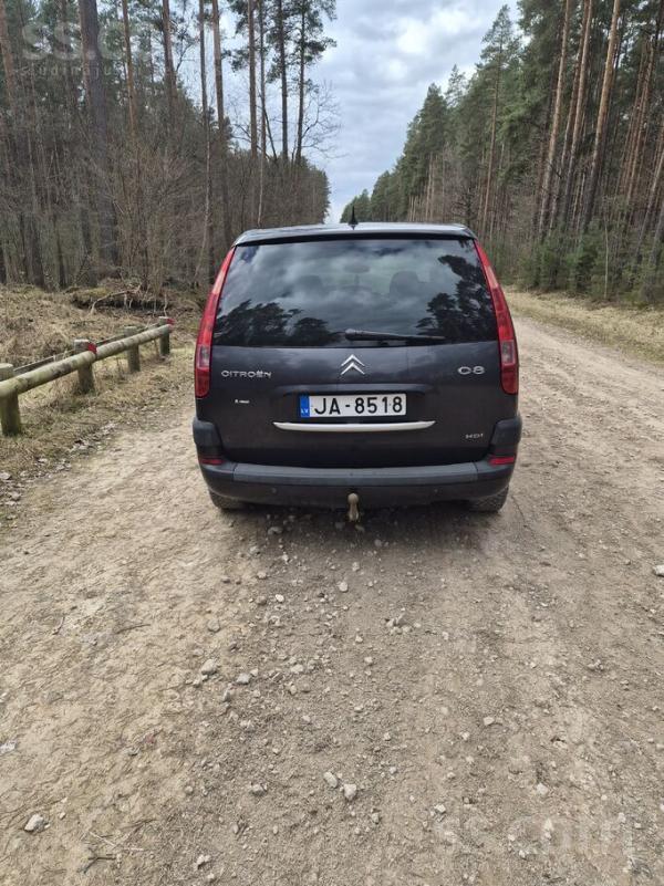 Green Citroen C8 2004 in Jelgava, with an engine capacity of 2.20 L and mileage of 296 thousand km for 1350 €, photo 8 on AUTOMOTO.COM.LV