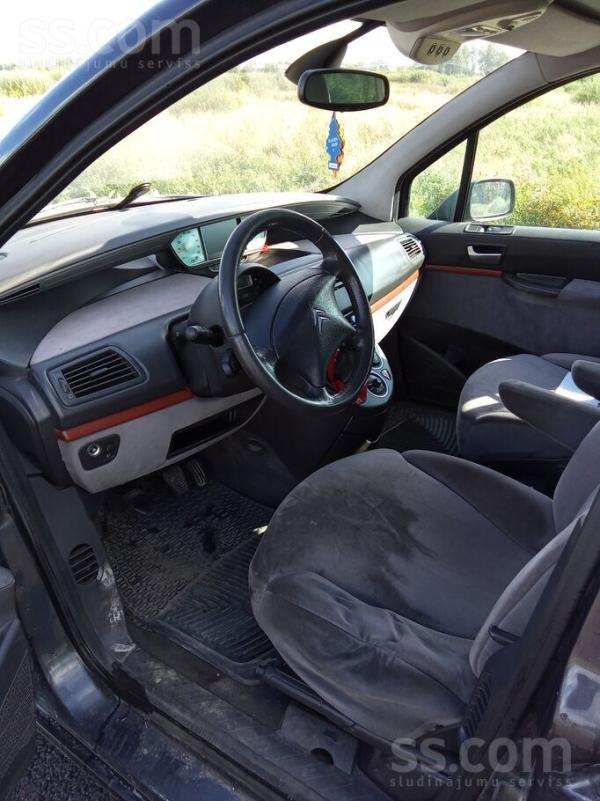 Zaļš Citroen C8 2004 Jelgava, ar dzinēja tilpumu 2.20 L un nobraukumu 299 tūkst. km par 1650 €, foto 3 vietnē AUTOMOTO.COM.LV