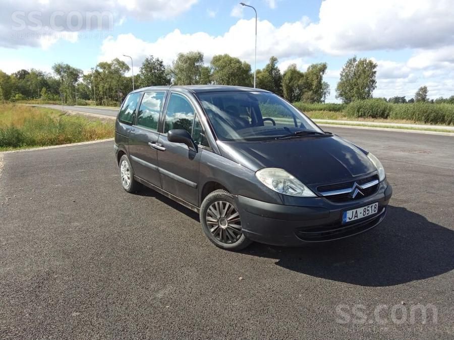 Zaļš Citroen C8 2004 Jelgava, ar dzinēja tilpumu 2.20 L un nobraukumu 299 tūkst. km par 1650 €, foto 5 vietnē AUTOMOTO.COM.LV