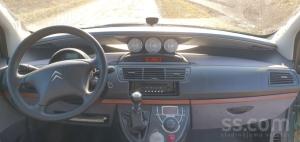 Zaļš Citroen C8 2007 Rīga, ar dzinēja tilpumu 2.00 L un nobraukumu 279 tūkst. km par 1400 €, foto 7 vietnē AUTOMOTO.COM.LV