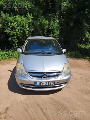 Pelēks Citroen C8 2003 Daugavpils, ar dzinēja tilpumu 2.20 L un nobraukumu 335 tūkst. km par 1000 €, foto  vietnē AUTOMOTO.COM.LV
