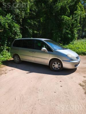 Pelēks Citroen C8 2003 Daugavpils, ar dzinēja tilpumu 2.20 L un nobraukumu 335 tūkst. km par 1000 €, foto 3 vietnē AUTOMOTO.COM.LV