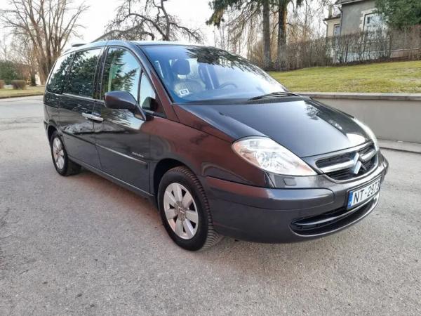 Pelēks Citroen C8 2004 Jēkabpils, ar dzinēja tilpumu 2.20 L un nobraukumu 351 tūkst. km par 2850 €, foto 4 vietnē AUTOMOTO.COM.LV