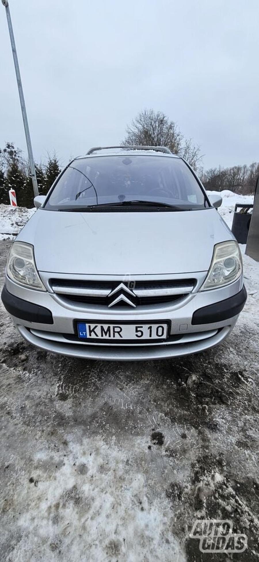 Pelēks Citroen C8 2005 Kauņa, ar dzinēja tilpumu 2.20 L un nobraukumu 364 tūkst. km par 950 €, foto 2 vietnē AUTOMOTO.COM.LV