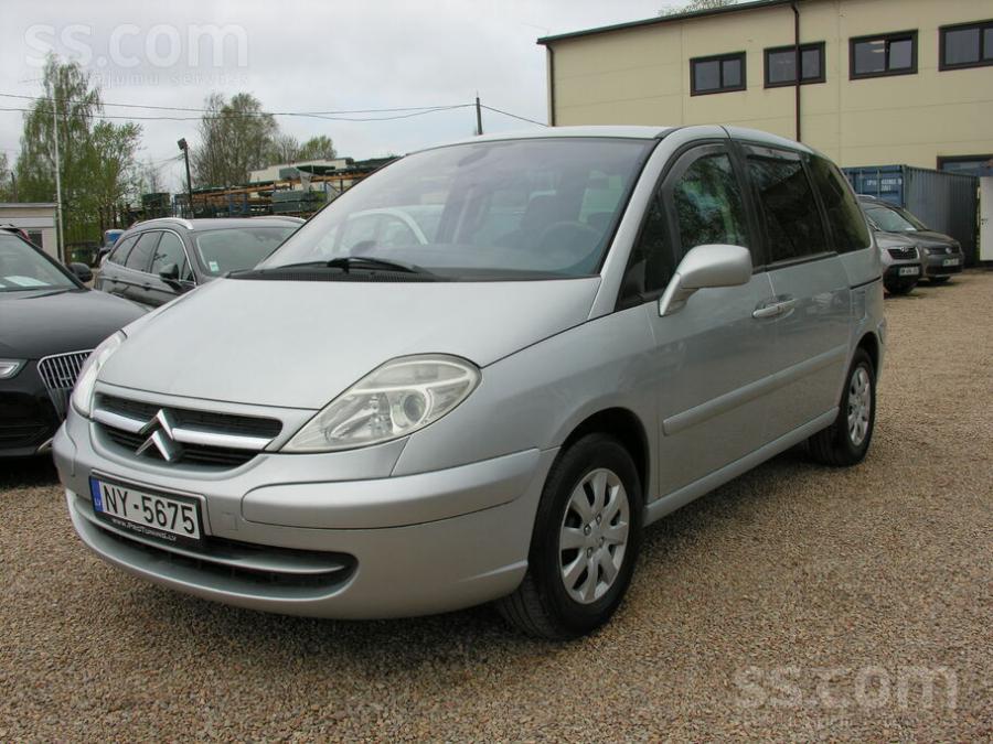 Pelēks Citroen C8 2006 Rīga, ar dzinēja tilpumu 2.20 L un nobraukumu 0 tūkst. km par 800 €, foto 1 vietnē AUTOMOTO.COM.LV
