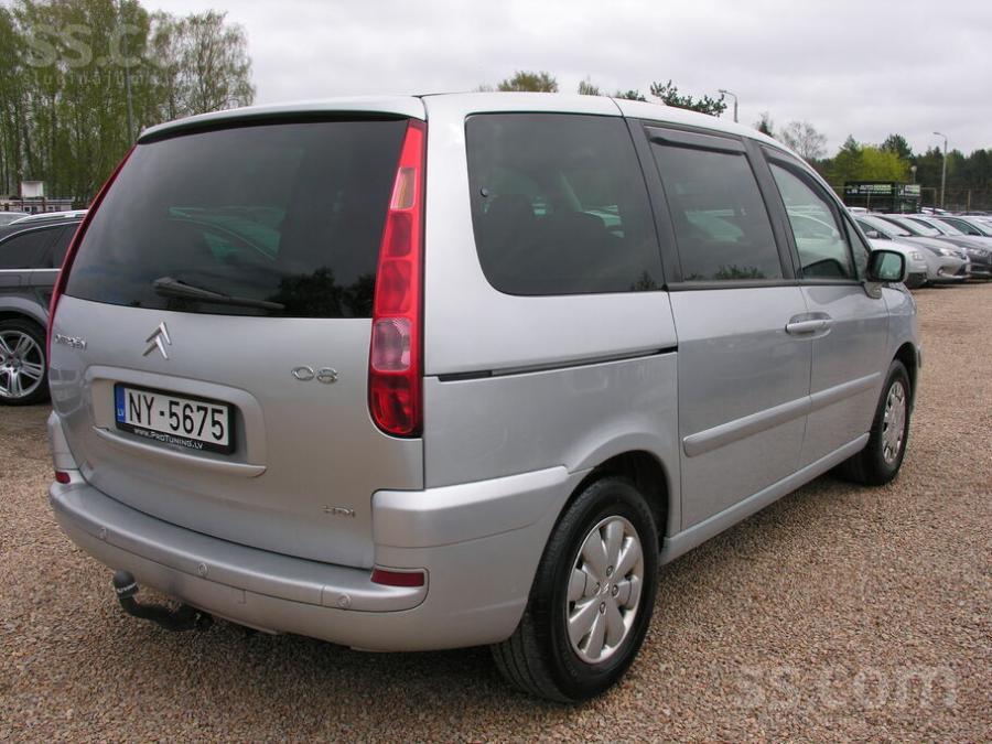 Pelēks Citroen C8 2006 Rīga, ar dzinēja tilpumu 2.20 L un nobraukumu 0 tūkst. km par 800 €, foto 3 vietnē AUTOMOTO.COM.LV