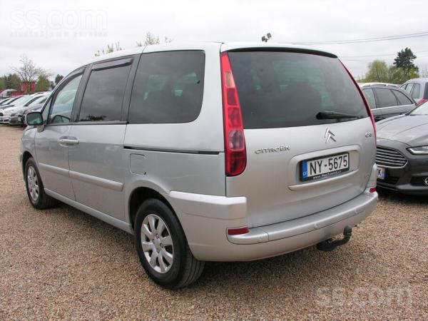 Pelēks Citroen C8 2006 Rīga, ar dzinēja tilpumu 2.20 L un nobraukumu 0 tūkst. km par 800 €, foto 4 vietnē AUTOMOTO.COM.LV