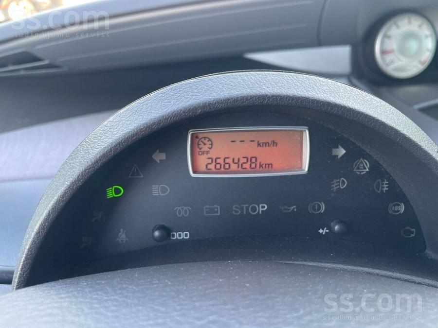 Серый Ситроен С8 2006 в Рига, объемом двигателя 2.00 л и пробегом 0 тыс. км за 2899 €, фото 23 на AUTOMOTO.COM.LV